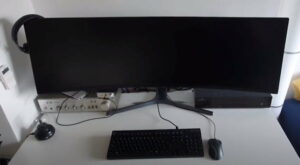 10+ Helpful Pros and Cons of Curved Monitor, (Overall Guide)