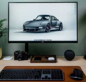 An Absolute Guide to Computer Monitor Sizes with Chart.